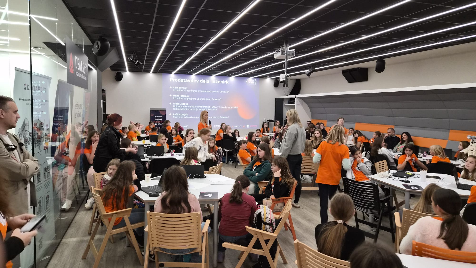 Girls Do Code Hackathon 2025 - Digital School Slovenija